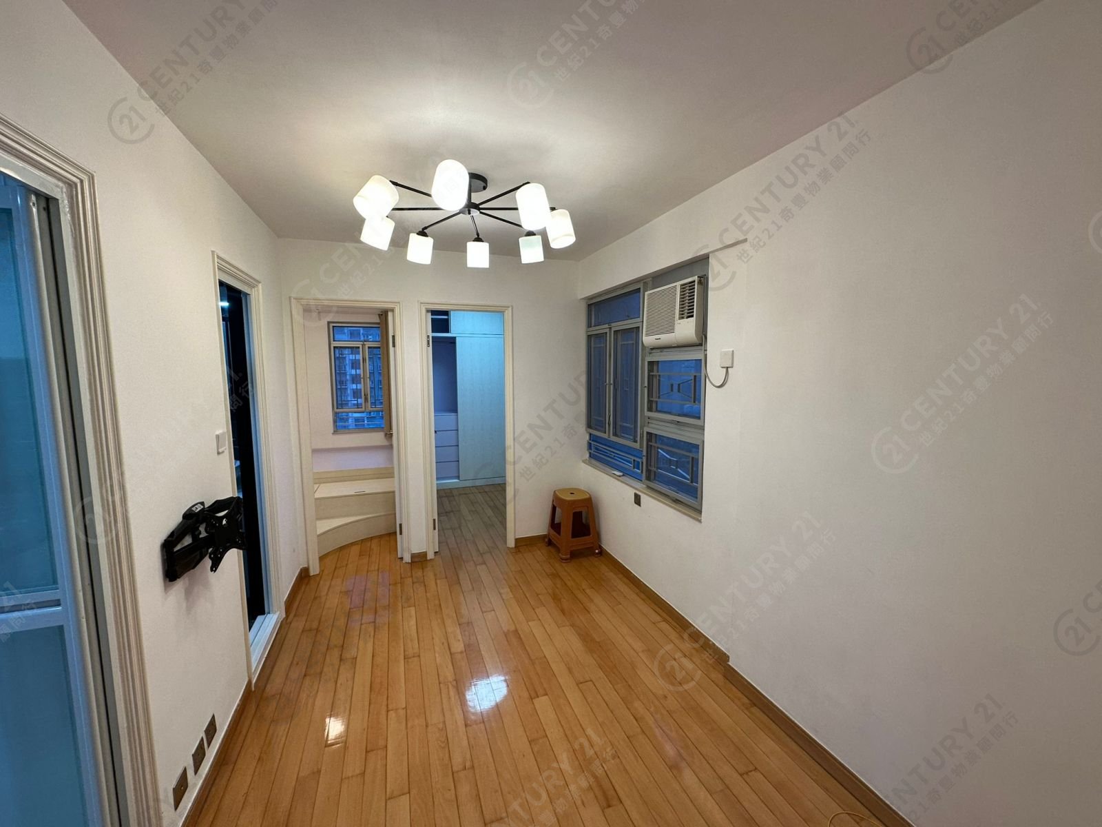 靚裝 冇台2房 新婚必選 - 852.House一站式香港樓盤平台